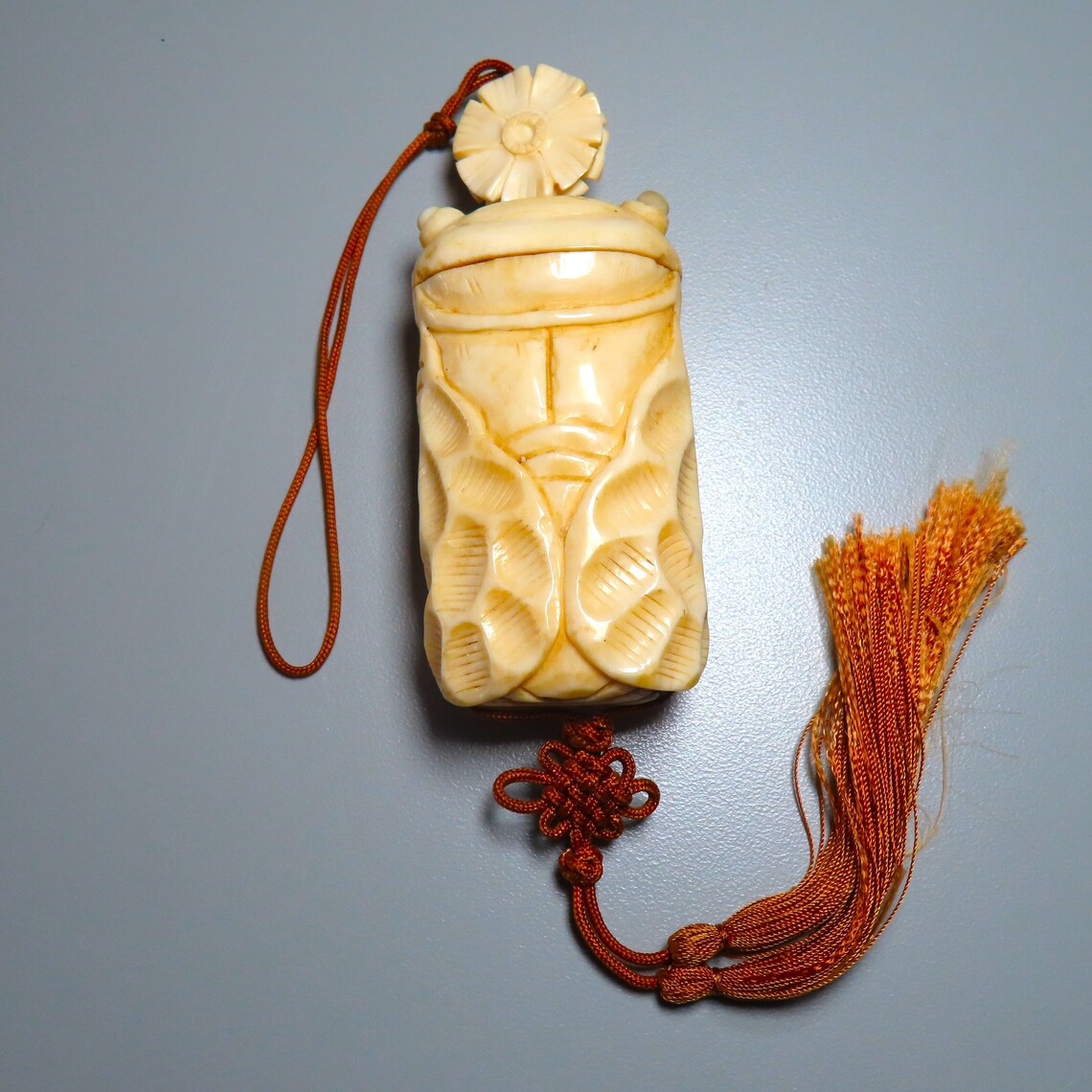 Vintage 1900's Japanese Hand Carved Cicada INRO With Lid Chrysanthemum ...