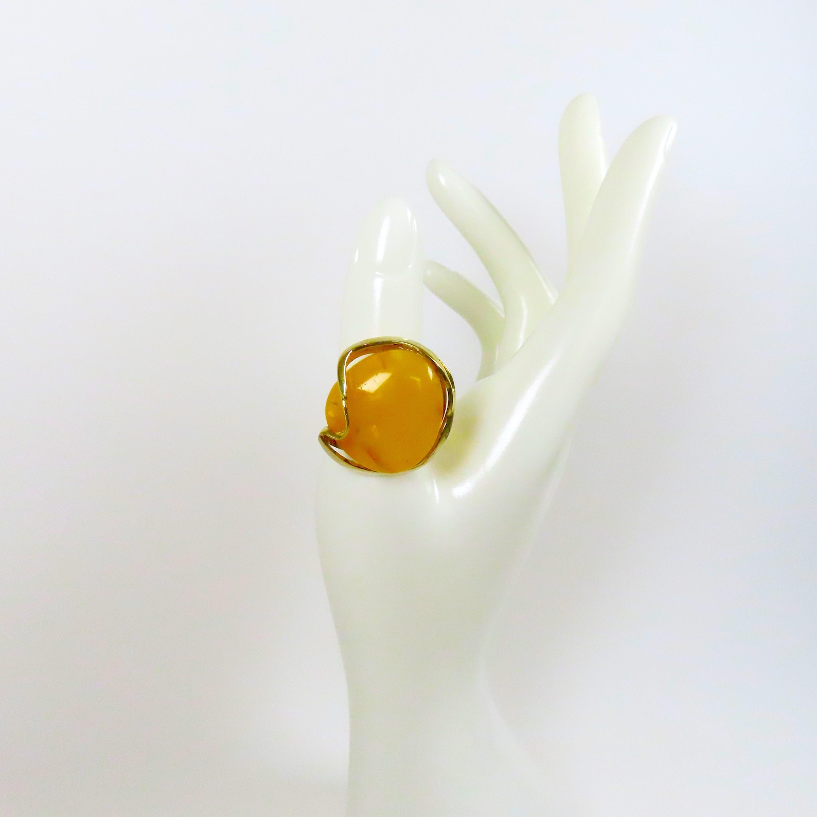 Vintage Large Burmese Mila Egg Yolk Amber Gold Vermeil Statement Ring ...