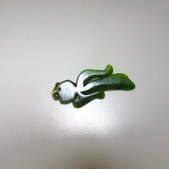 Vintage Chinese Carved Green Nephrite Jade Goldfish P… - Gem Vintage Chinese Carved Green Nephrite Jade Goldfish P… - Gem
