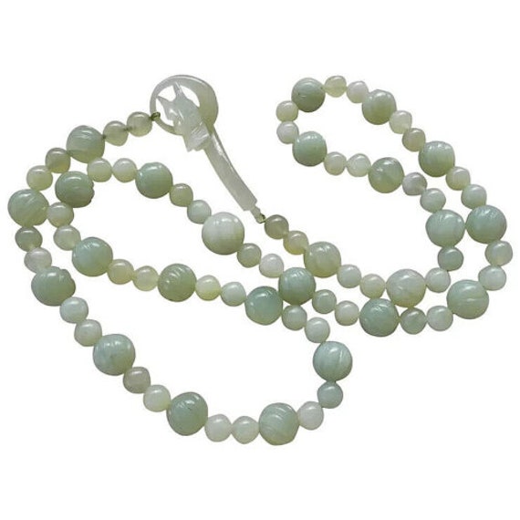 vintage chinese serpentine jade - Gem