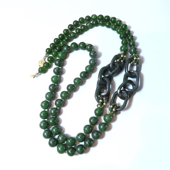 Vintage Chinese Dark Green Nephrite Jade Devil's Work… - Gem