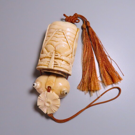 Vintage 1900's Japanese Hand Carved Cicada INRO With … - Gem