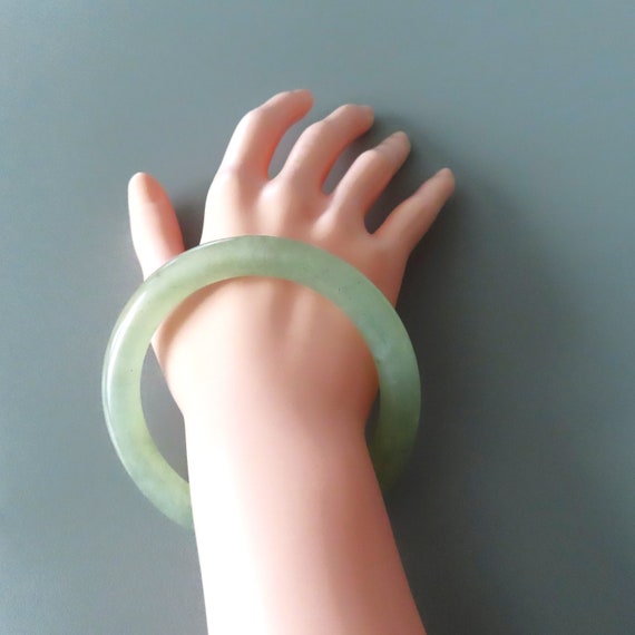 Vintage Chinese 1960's Translucent Celadon Green Neph… - Gem