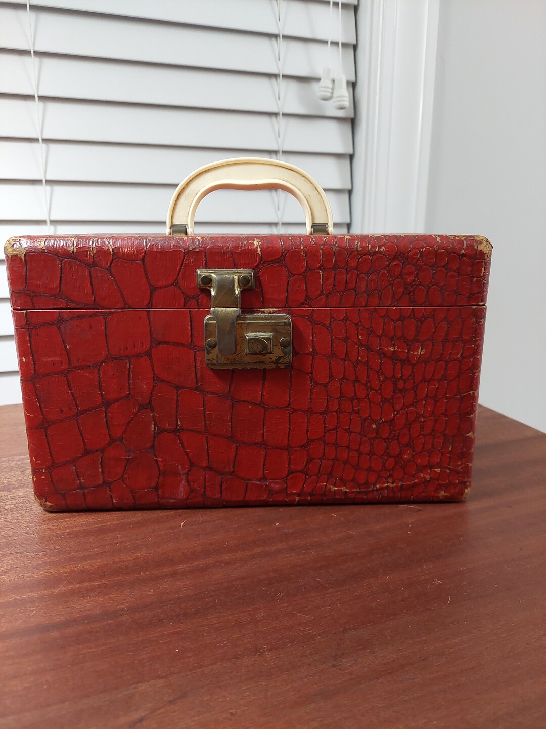 Small Red Overnight Case - Etsy