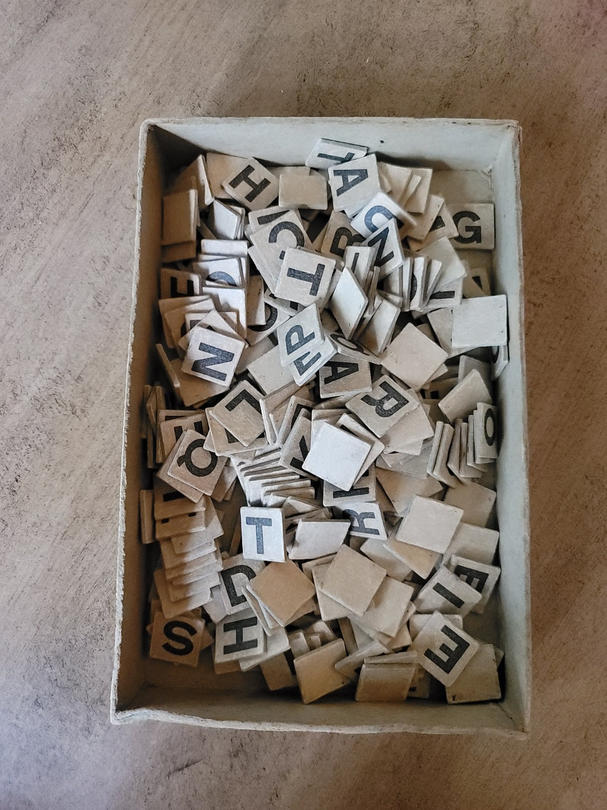 20 Tiny Vintage Cardboard Letter Tiles / Anagrams / Anagram - Etsy