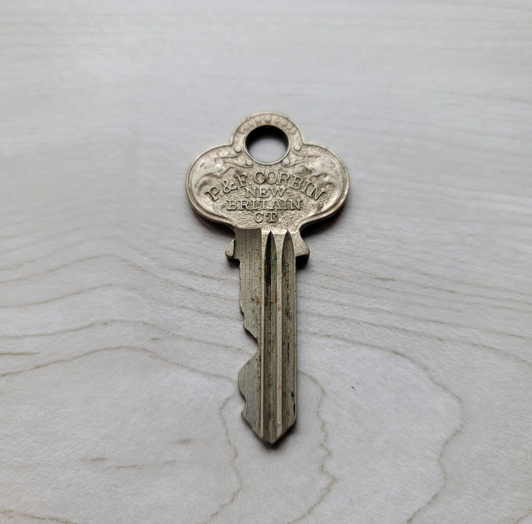 Vintage P & F Corbin Lock Key New Britain - Etsy.de