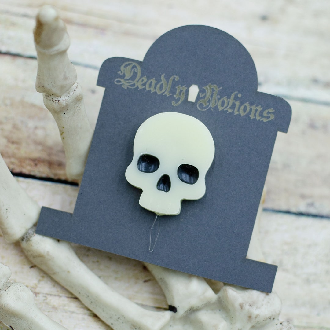 Deadly Notions Skull Needle Threader | Magnetic Needle Threader | Cross ...