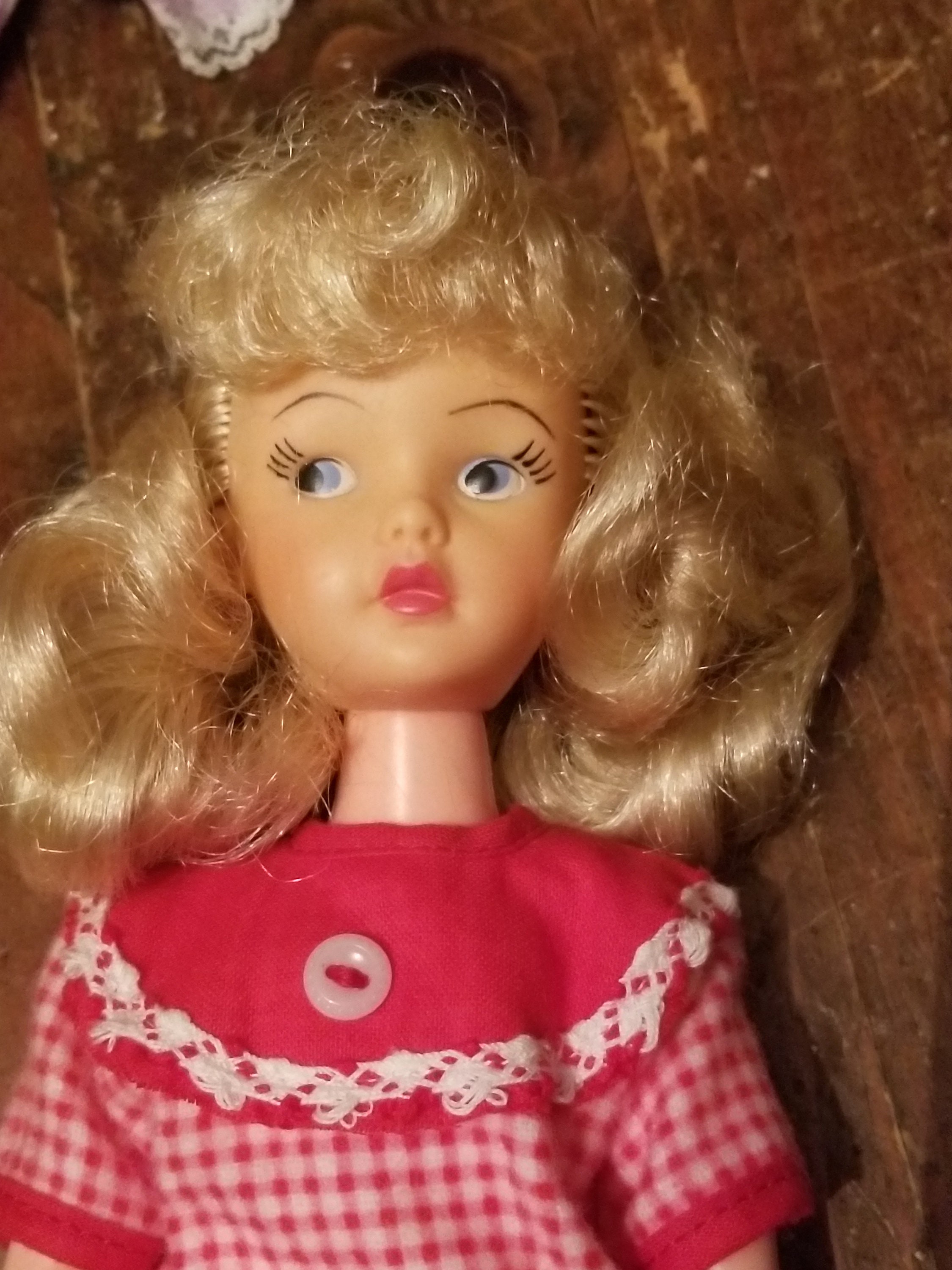 Jennifer Lemons's Instagram, Twitter & Facebook on IDCrawl