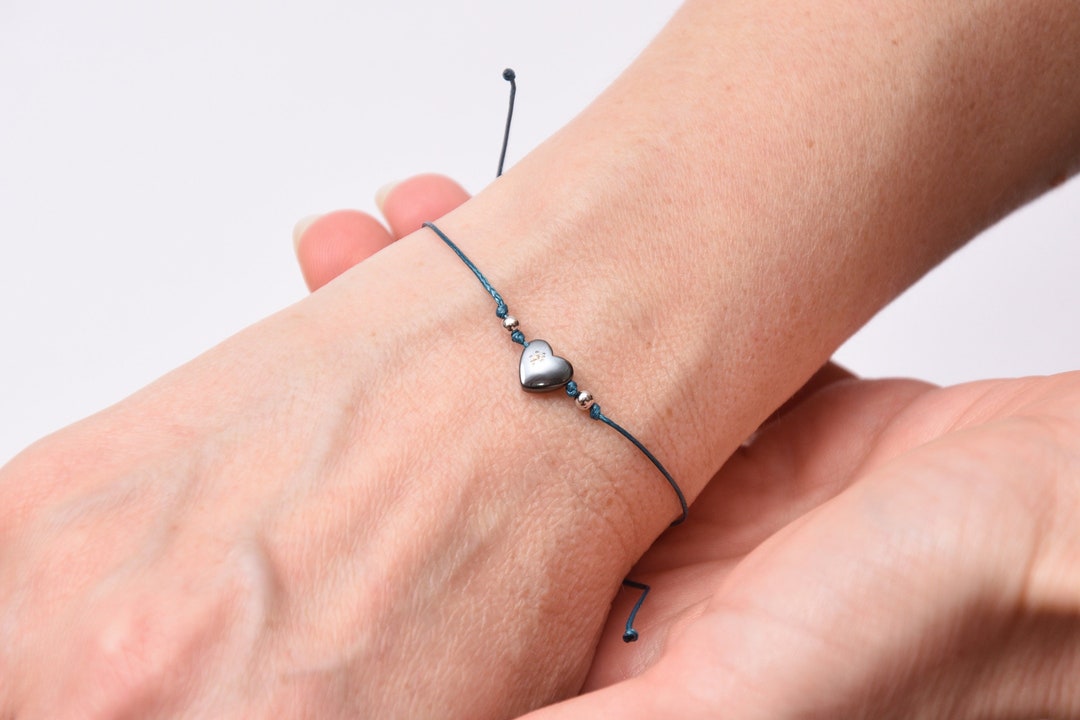 Tiny Black Heart Bracelet Dainty Heart Bracelet Hematite Delicate ...