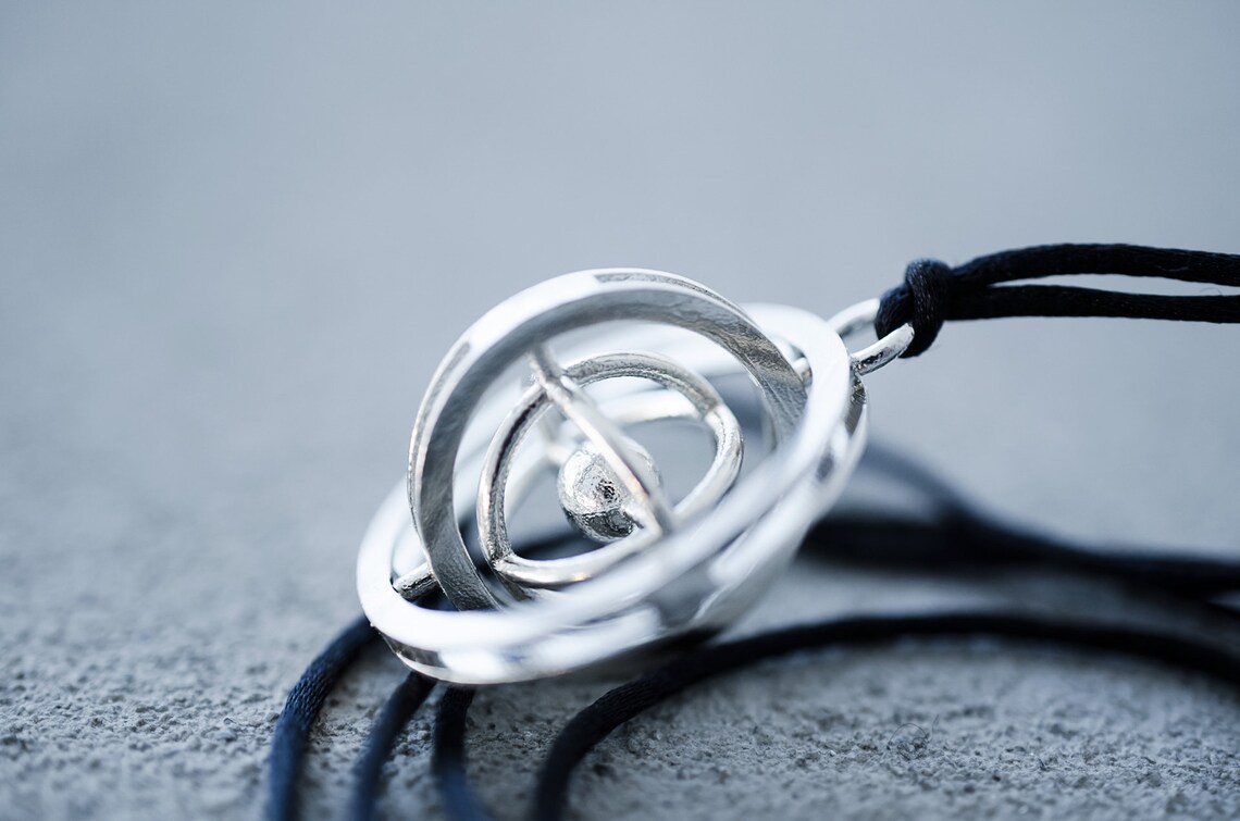 3d Printed Silver Geometric Pendant Necklace With Kinetic - Etsy