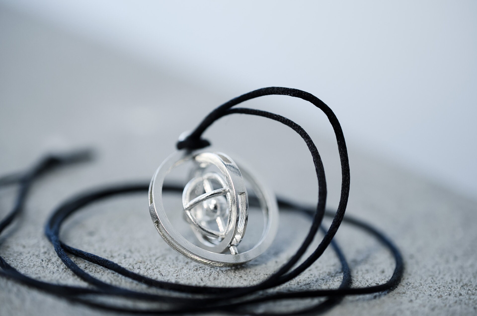 3d Printed Silver Geometric Pendant Necklace With Kinetic - Etsy