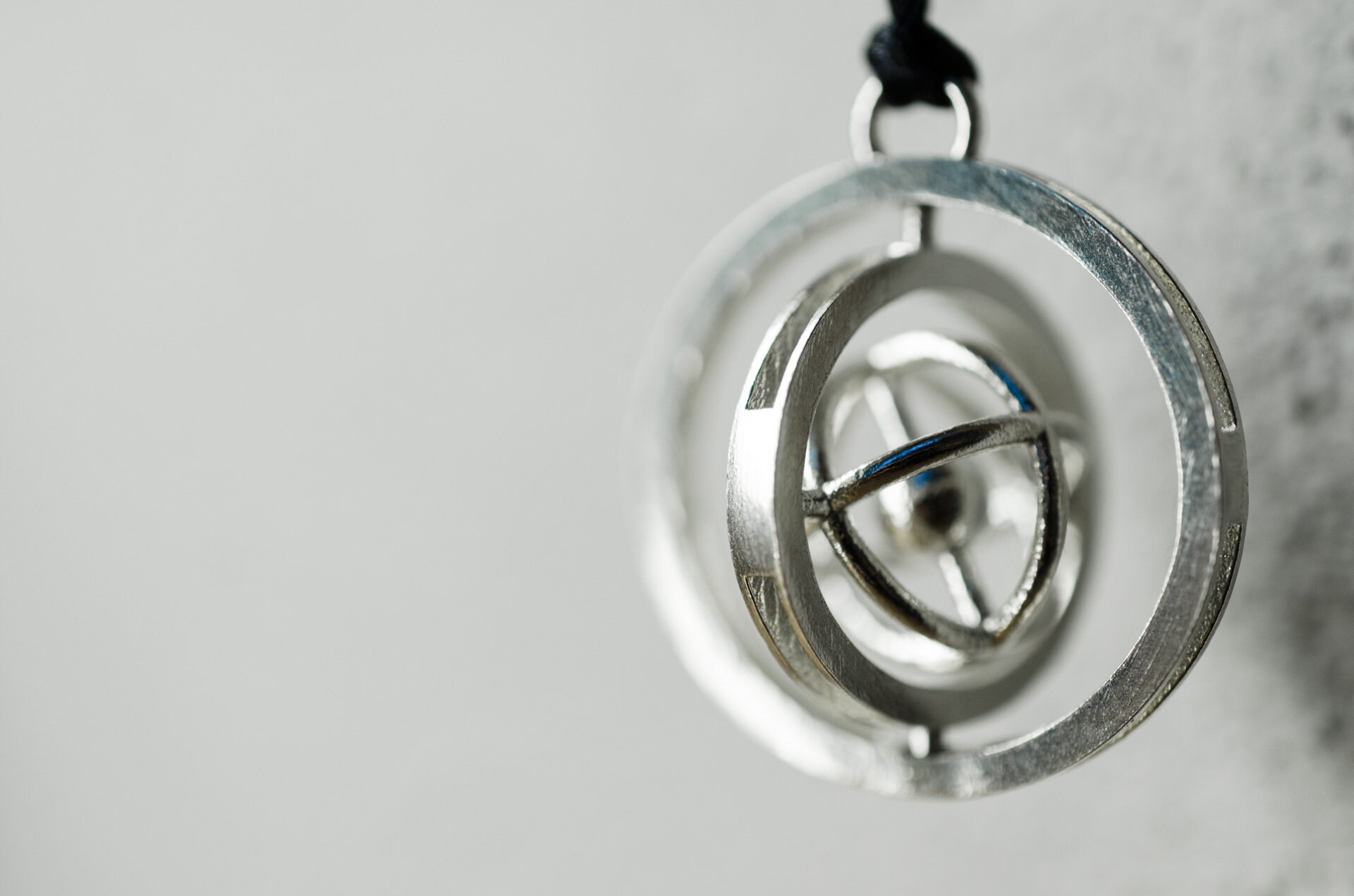 3d Printed Silver Geometric Pendant Necklace With Kinetic - Etsy