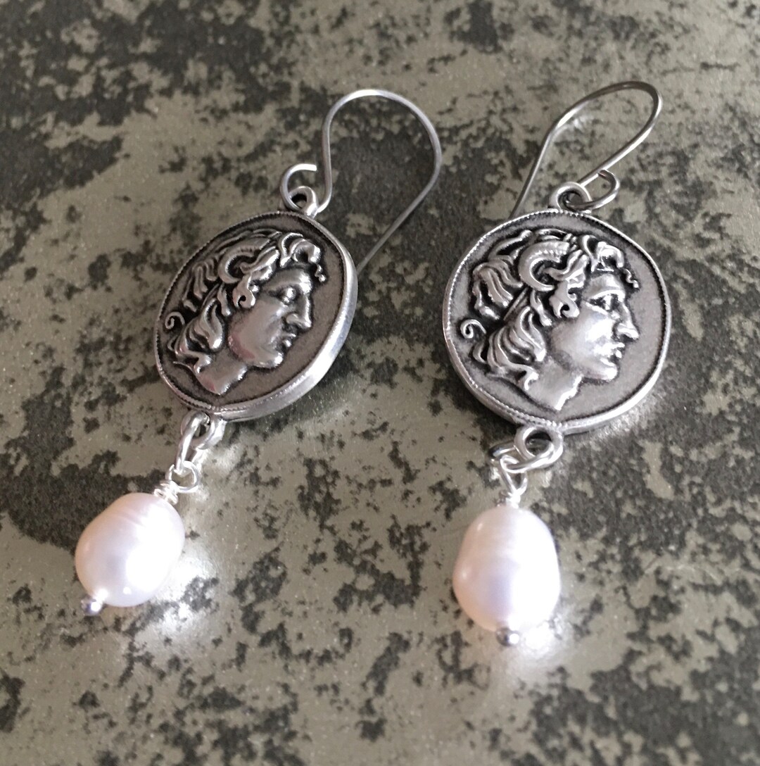 Alexander With Pearls - Etsy