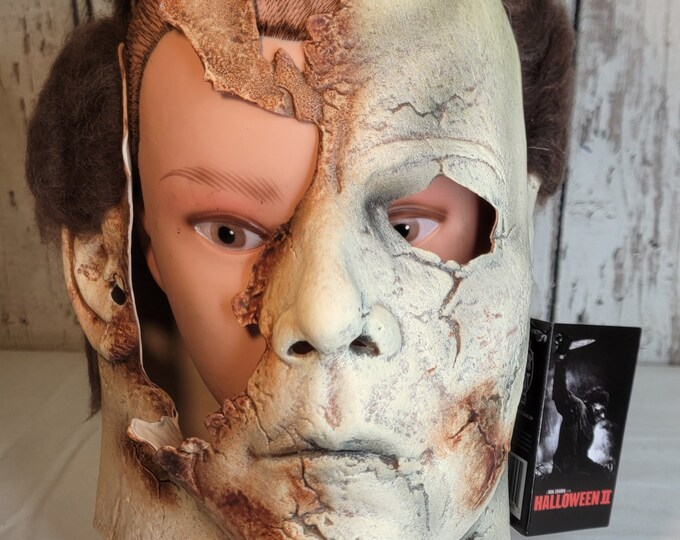 Michael Myers ROTTED TORN Halloween 2 2009 Halloween Mask Prop Trick or ...