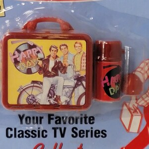 HAPPY DAYS Mini Lunch Box KEYCHAIN With Thermos and Toy Snack 1998 ...