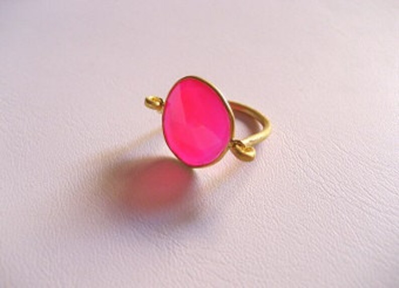 Fuchsia Agate Ring18kt Goldplated Silver Ring Fuchsia Ring - Etsy