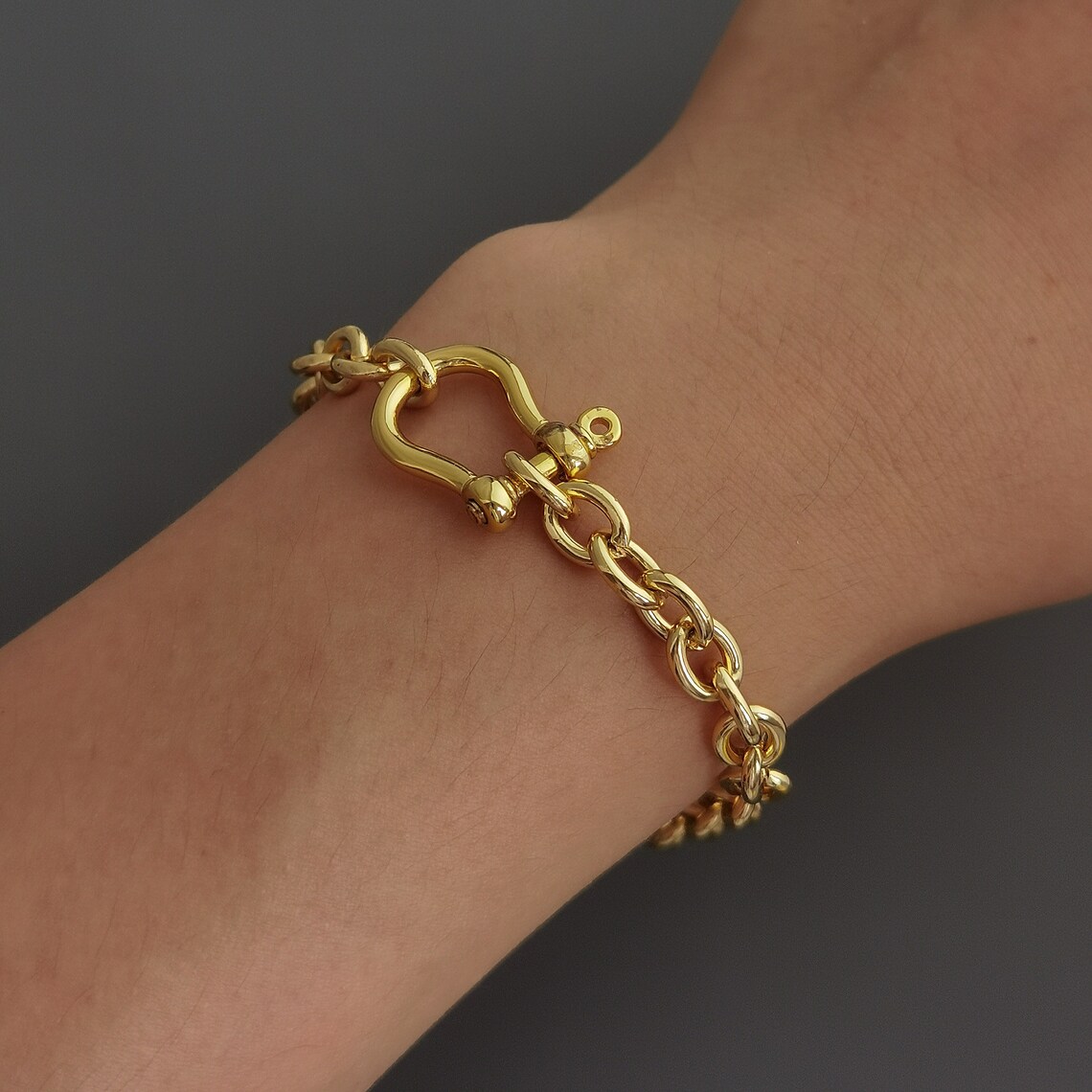 Chunky Gold Tone U Shackle Bracelet: Horseshoe Charm - Etsy