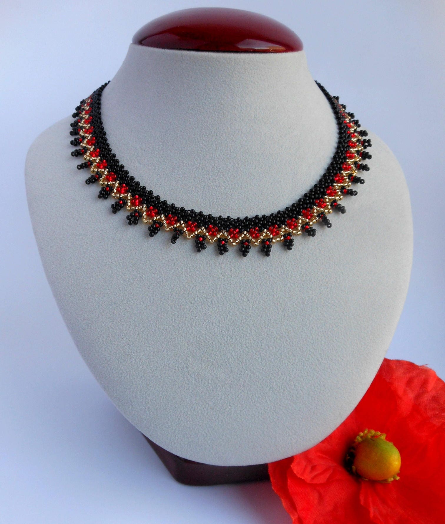 Small beaded necklace Short necklace Everyday necklace Black | Etsy