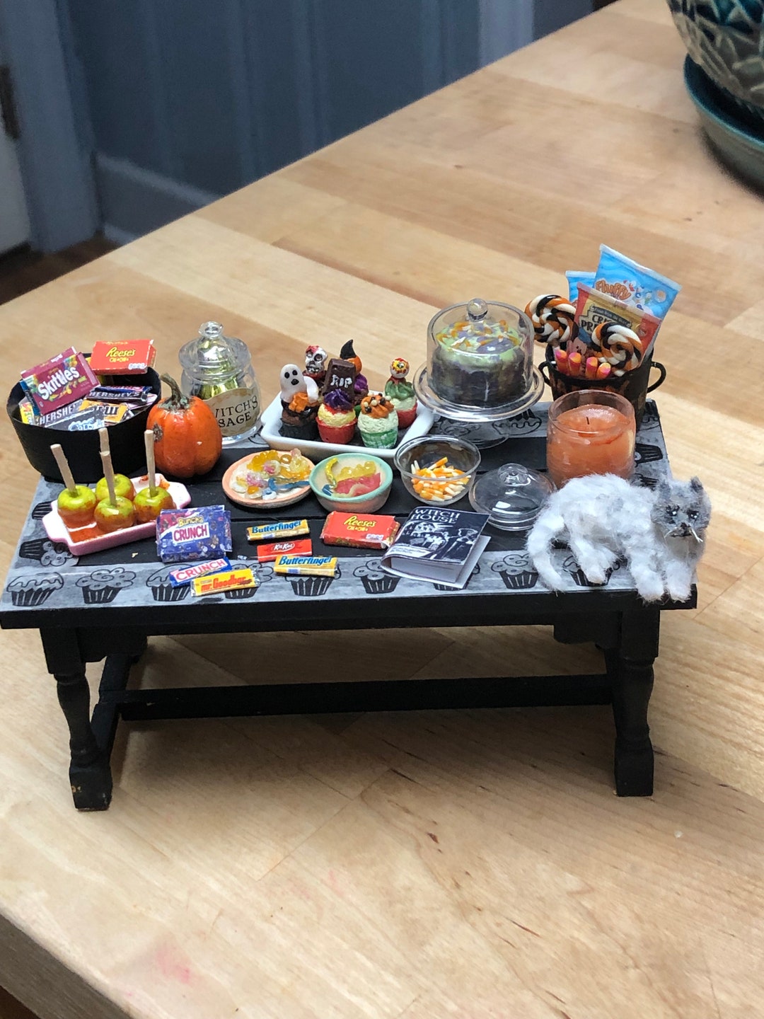 1:12 Miniature Halloween Scene - Etsy