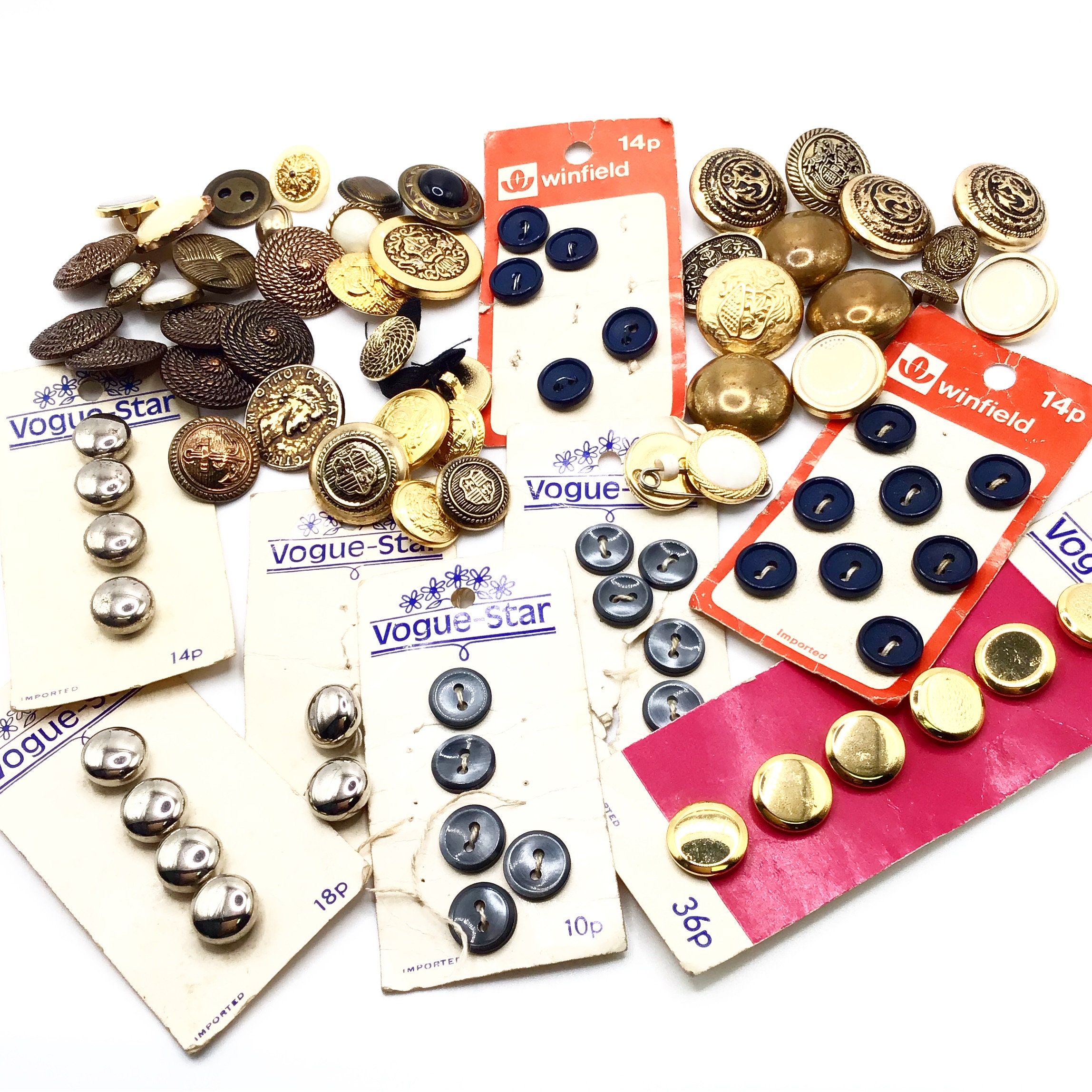 Sewing Lot of vintage buttons. Art & Collectibles Fiber Arts etna.com.pe