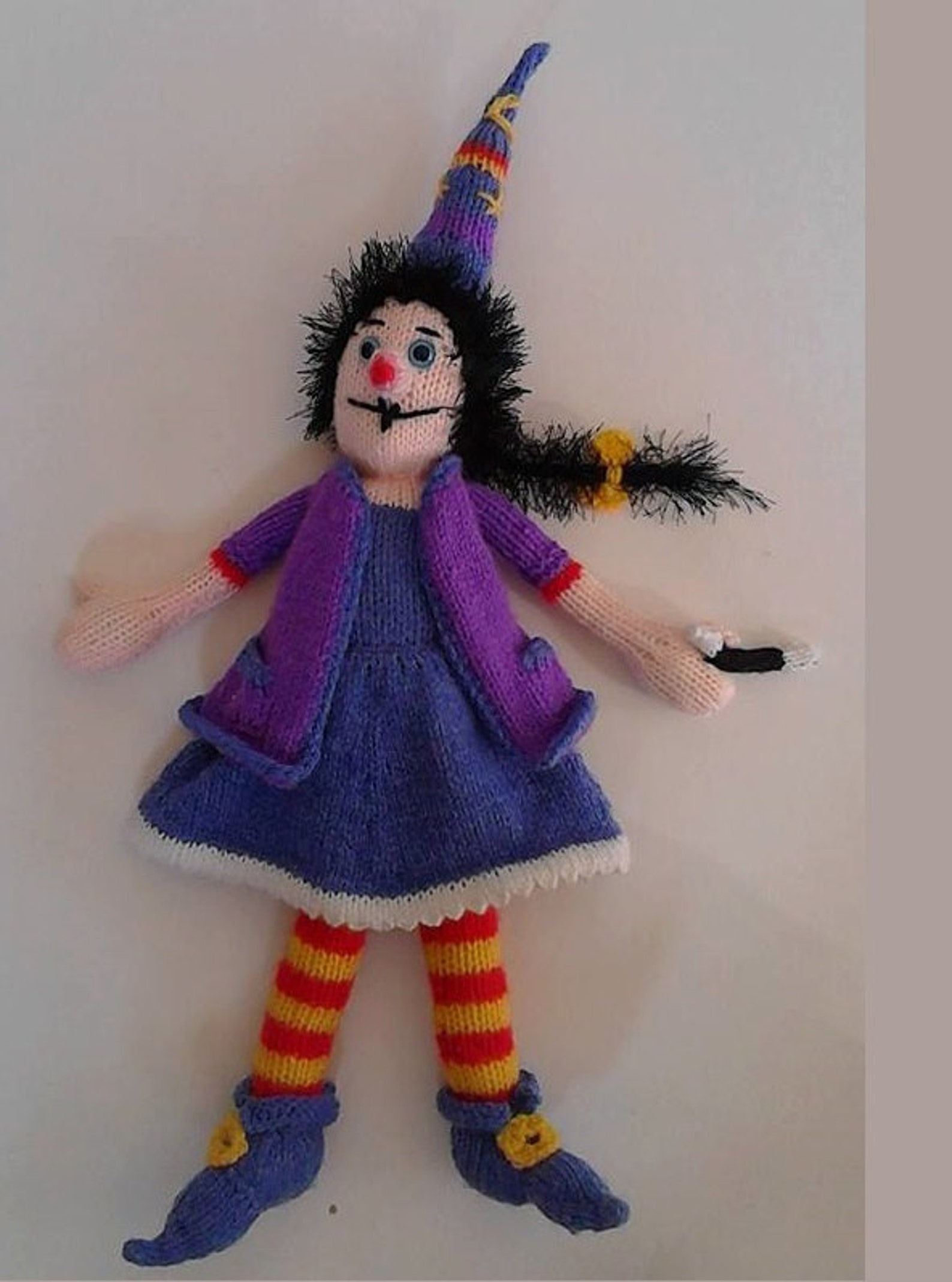 Winnie the Witch Doll Knitting PDF Pattern, Knitted Witch Toy Pattern ...