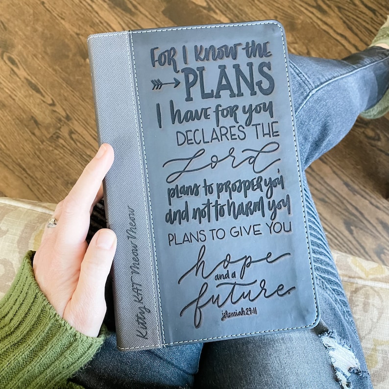 PERSONALIZED NIV Large Print Bible - Black - Jeremiah 29:11 - Add Your ...