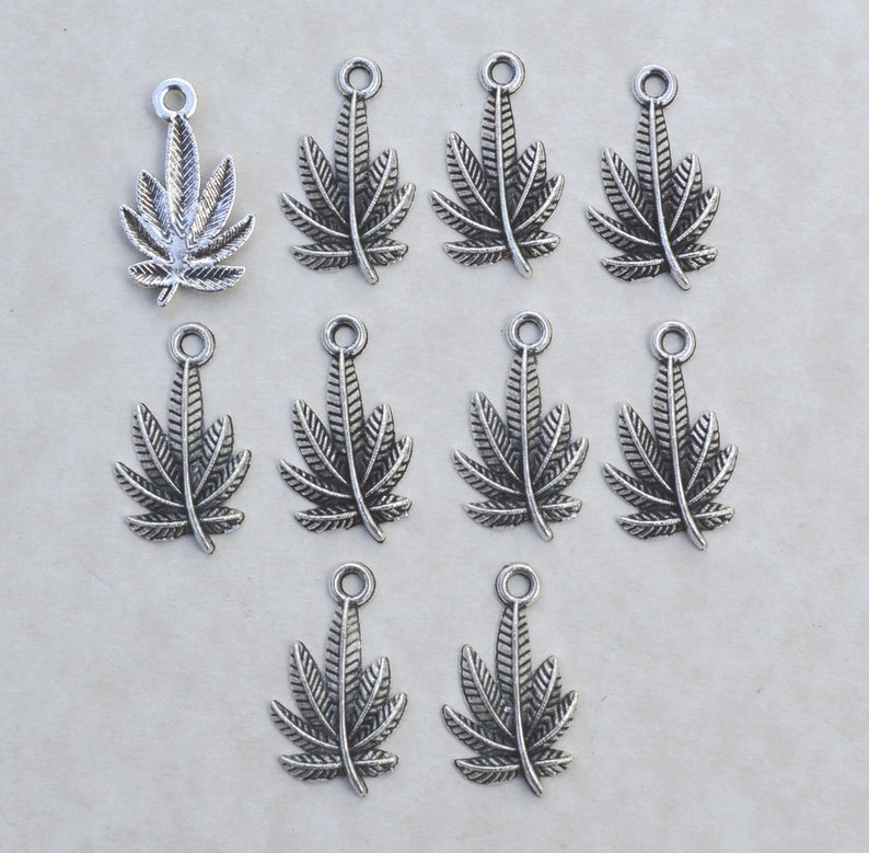 10 Leaf Leaf Charms CH283 Leaf Charms Antique Silver - Etsy
