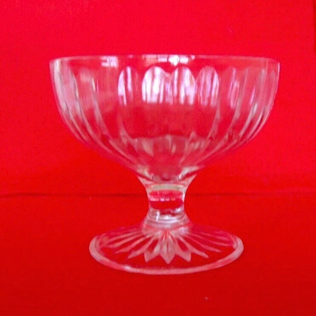 4 RIBBED GLASS Footed DESSERT / Sherbet Cups With Sunburst Bases ...