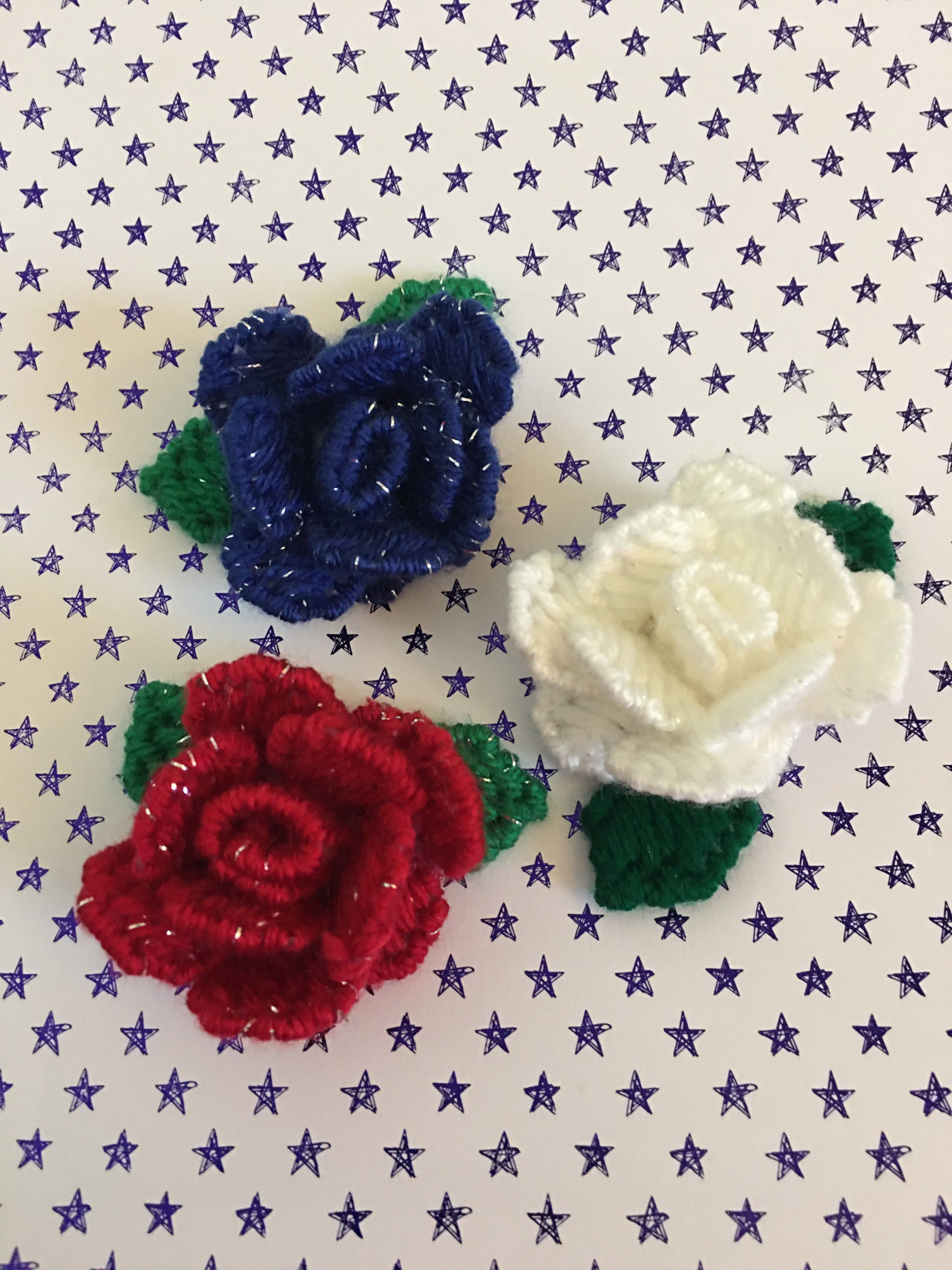 2 Pack,mini Plastic Canvas Roses. - Etsy