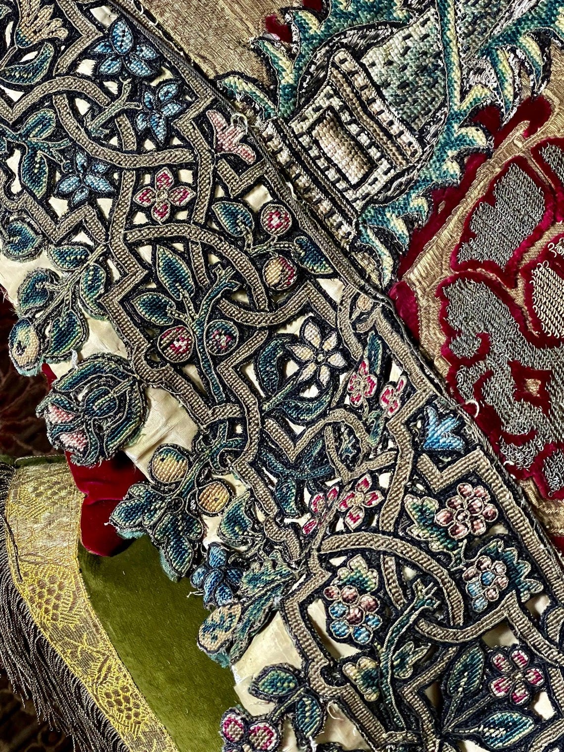 16th Century Renaissance Silk Velvet Valance Pomegranates - Etsy