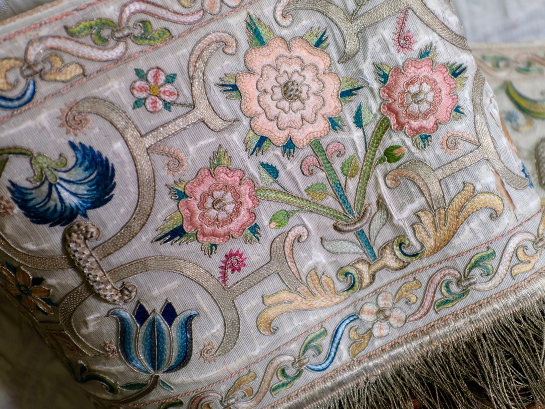 17th Century Embroidery Valance Antique Renaissance - Etsy