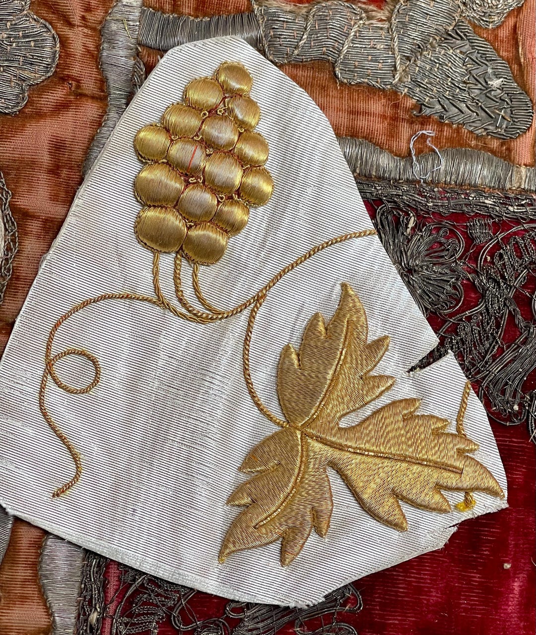 Antique Gold Metallic Grape Vine Applique - Etsy
