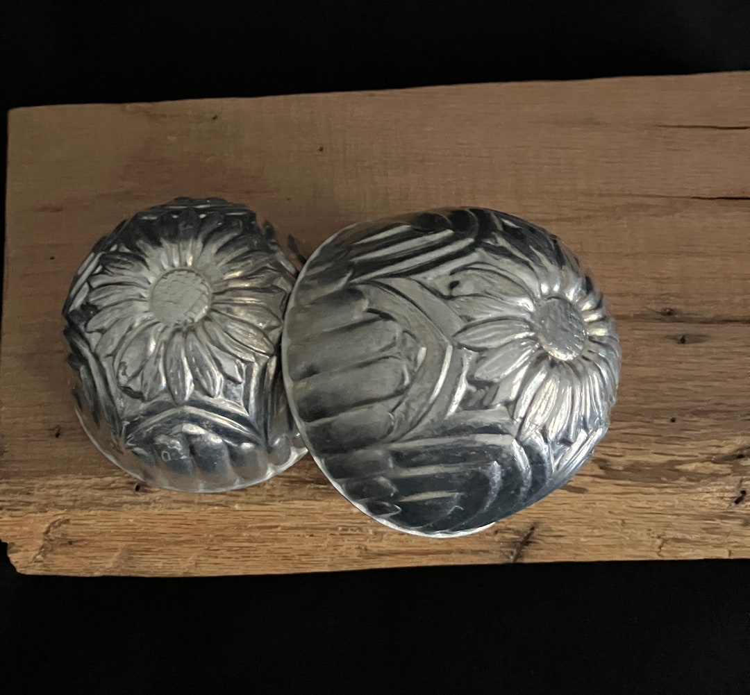 Vintage Molds,small Aluminum Jello Molds, Swirl Ribbed Molds,vintage ...