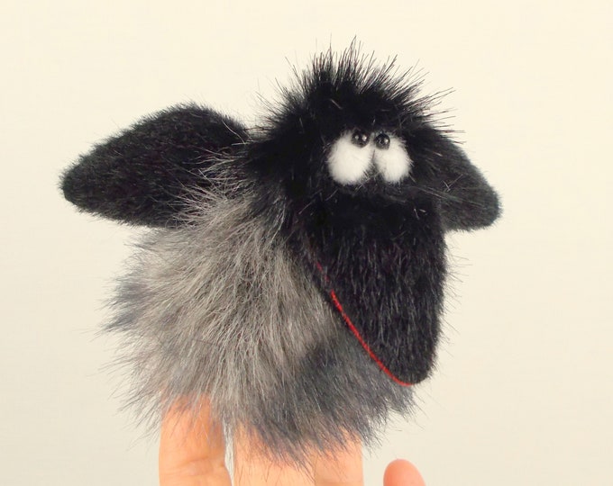 Crow Finger Puppets. Finger Puppet Theater. Finger Theater. - Etsy