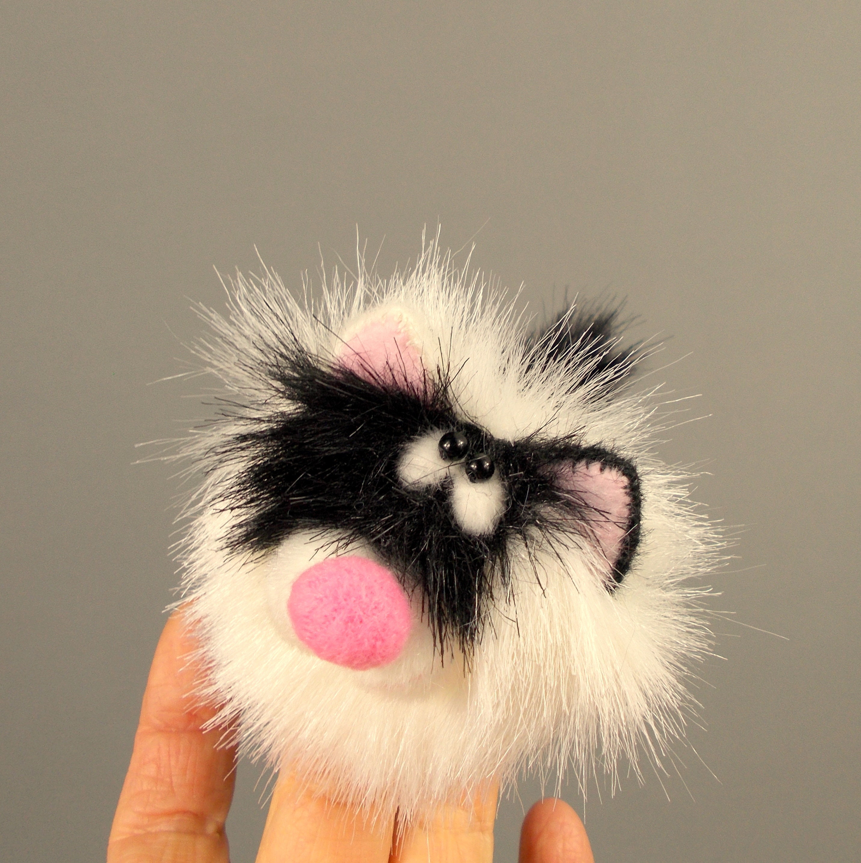 White Black Cat Finger Puppet. Plush Little Cat for Finger - Etsy