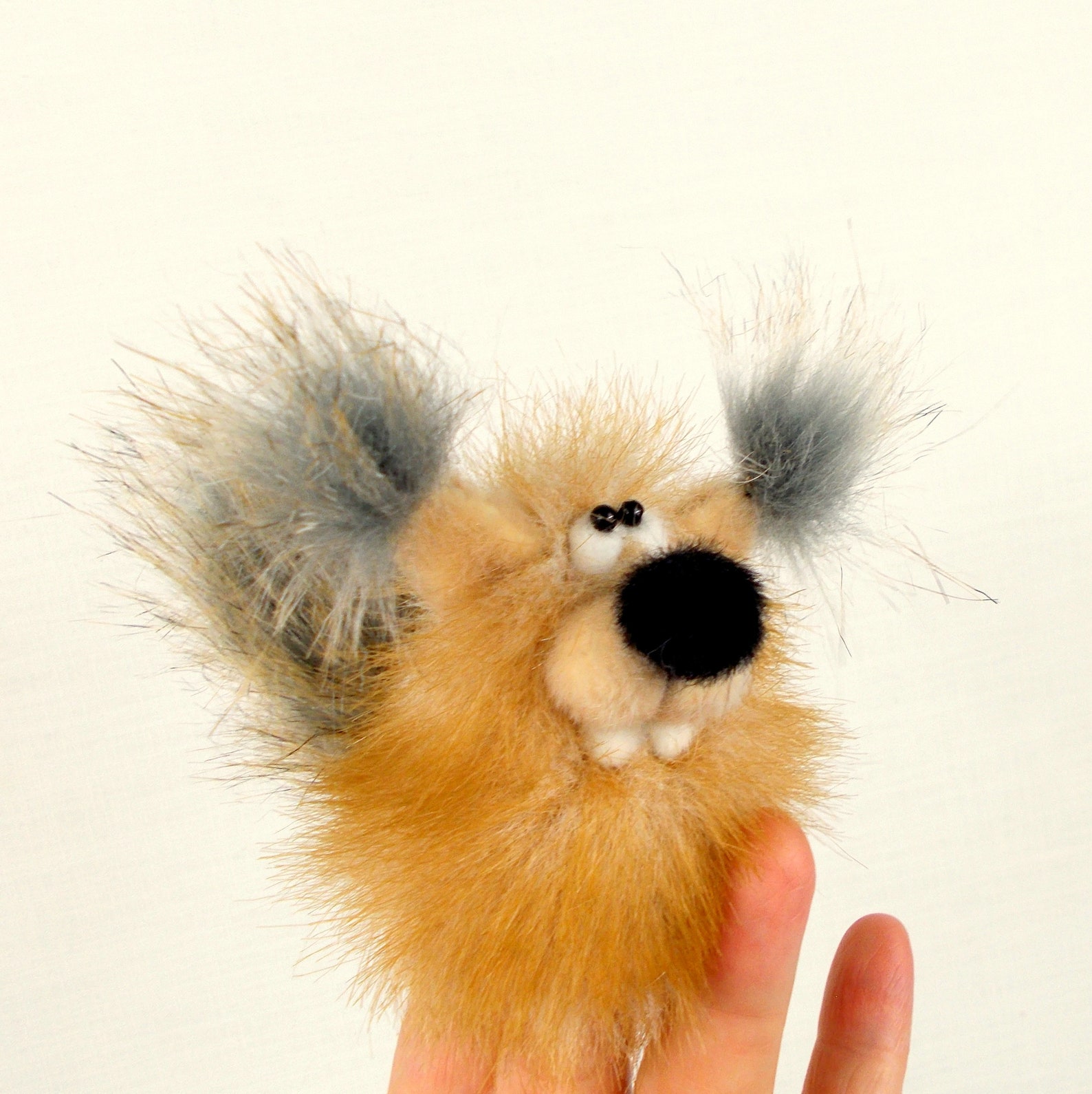 Squirrel Little Finger Puppet. Plush Squirrel toy. Petite toy | Etsy