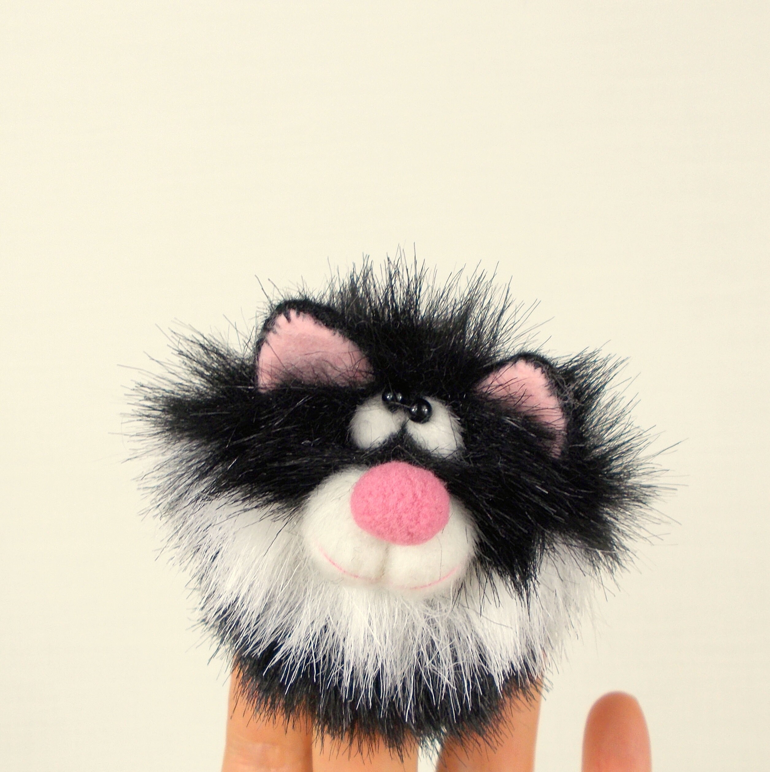 Petite black cat finger puppet. Finger puppet theater. Plush | Etsy