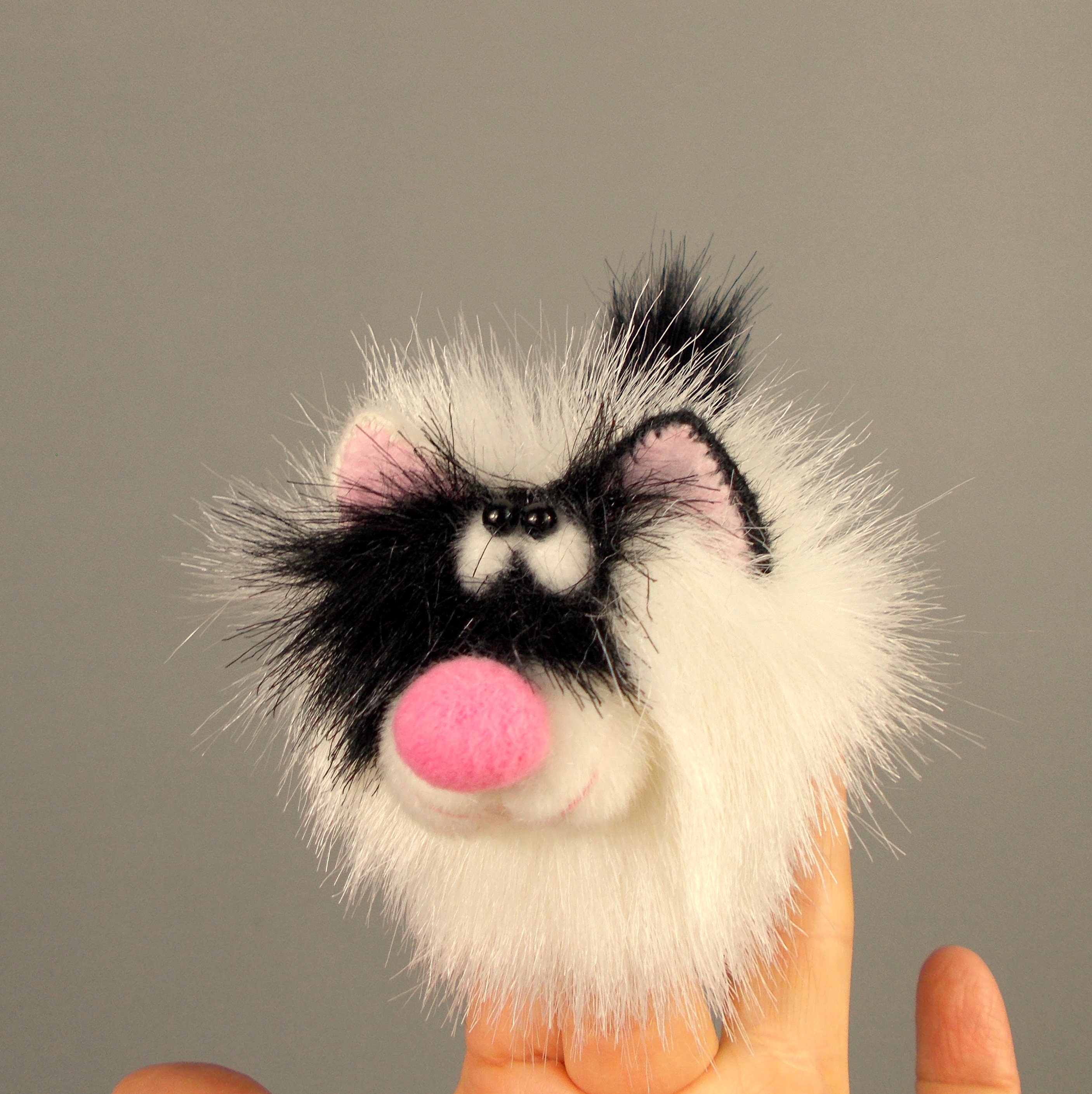 White Black Cat Finger Puppet. Plush Little Cat for Finger - Etsy