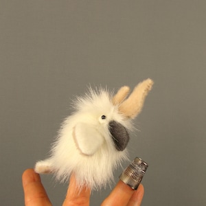 Tiny Cockatoo Finger Puppet Little Plush Parrot. Finger Theatre. Petite ...