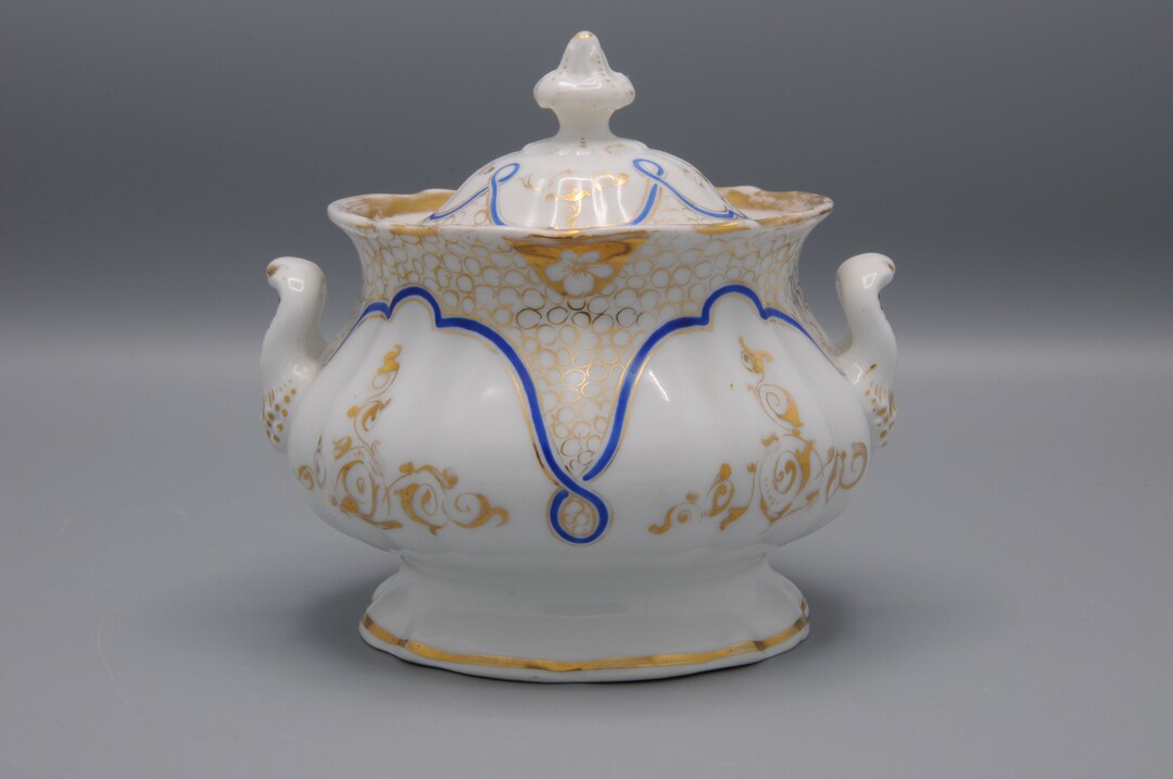 Schumann Porzellan Manufaktur - Porcelain Jar and Cover, Mid 19th ...