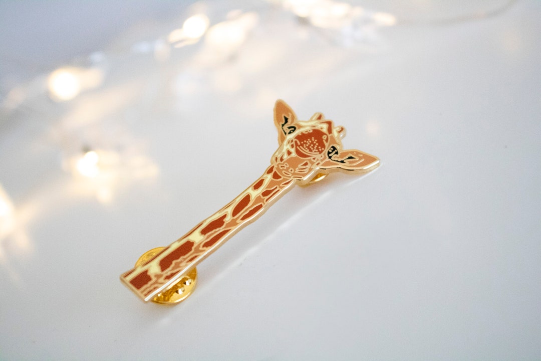 Happy Giraffe Enamel Pin Gold Pin Pins Pin Badge Animal Pin Brooch Gold ...