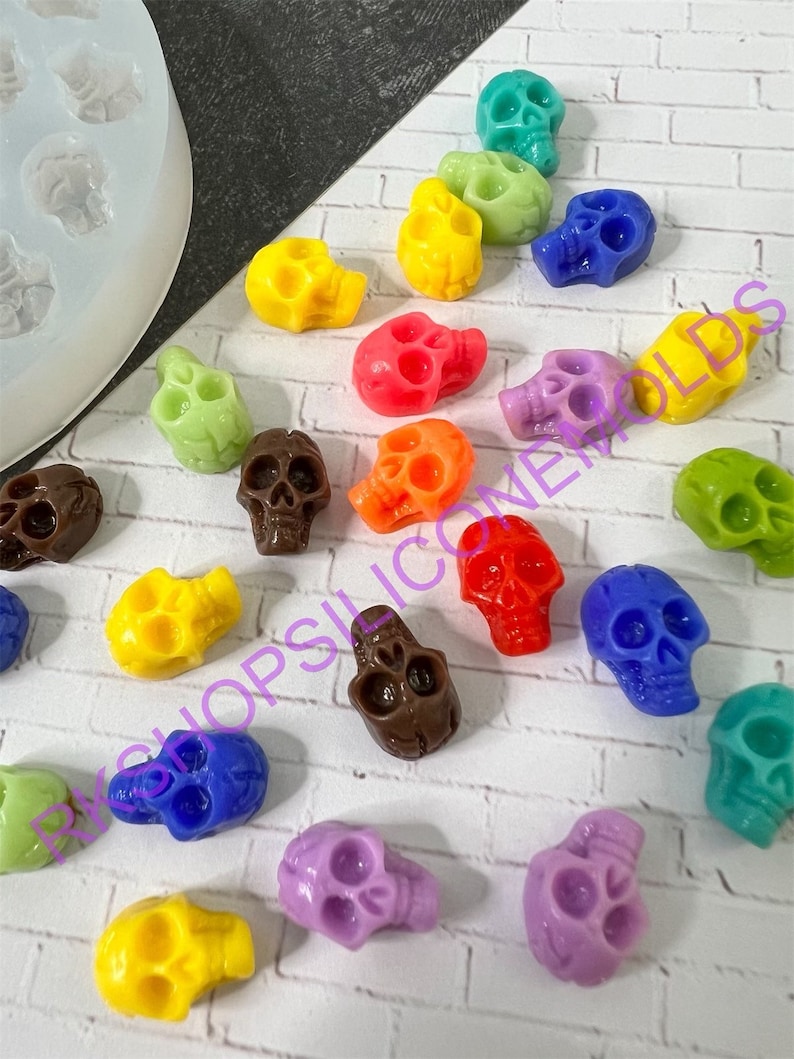 Skulls Silicone Mold Very Tiny for Fondant-resin-handcrafts-polymer ...