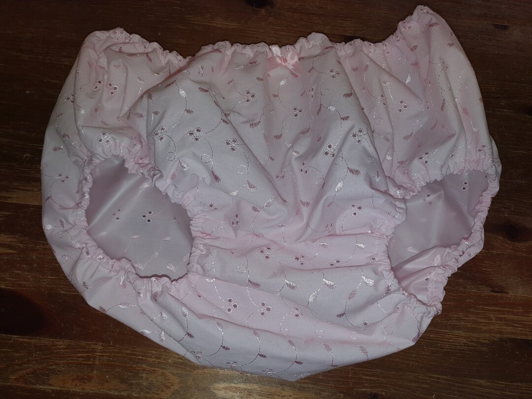 42"/44" Hip - Pink Broderie Anglaise Covered Clear Plastic Waterproof ...
