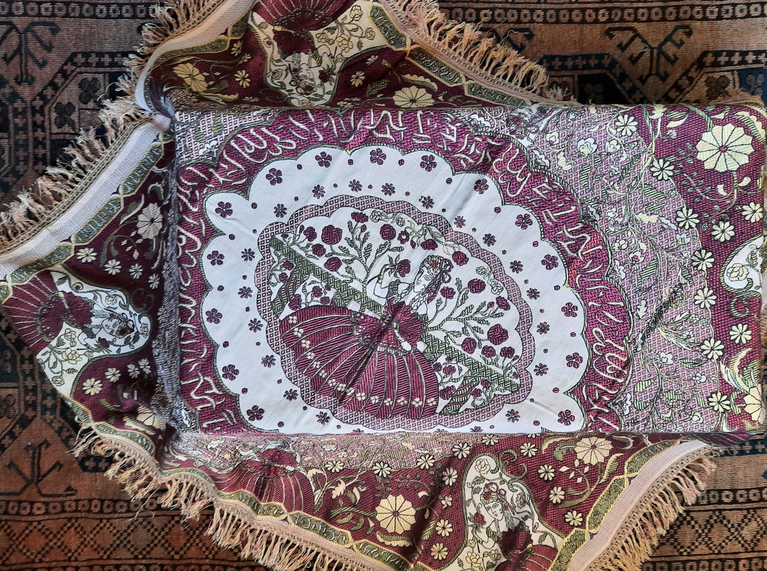 Vintage Brocade Tablecloth With Tassel /gipsy Style Satin Throw Blanket ...