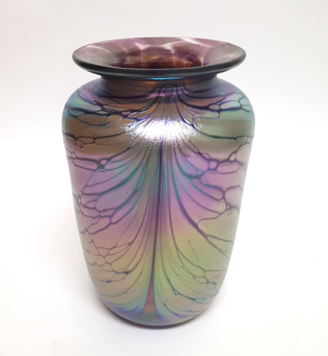 Signed Rick Hunter Iridescent Art Glass Vase, Butterfly Veining - Etsy