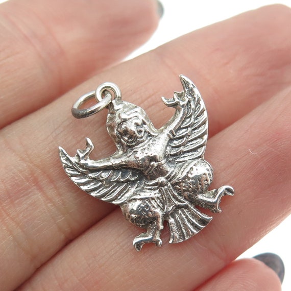 Garuda - hindu god - Gem