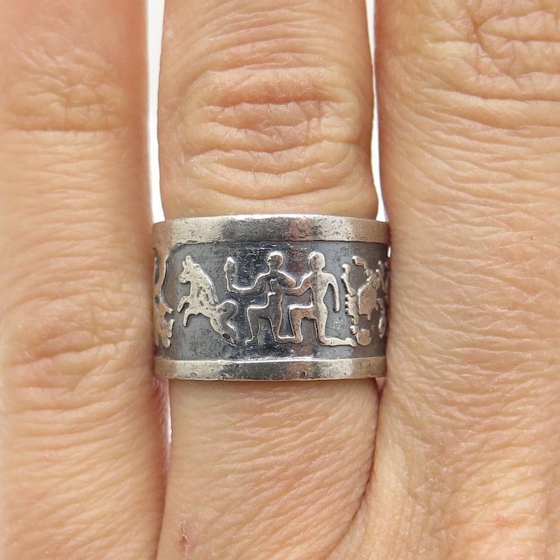 Storyteller Ring - Etsy