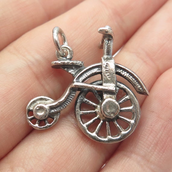 925 Sterling Silver Antique Circus Wheel Pendant - Gem