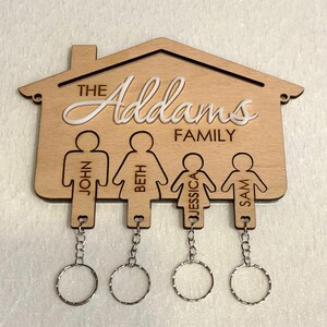 Personalized Wooden Key Rack With Family Members – Custom Wall Mount ...