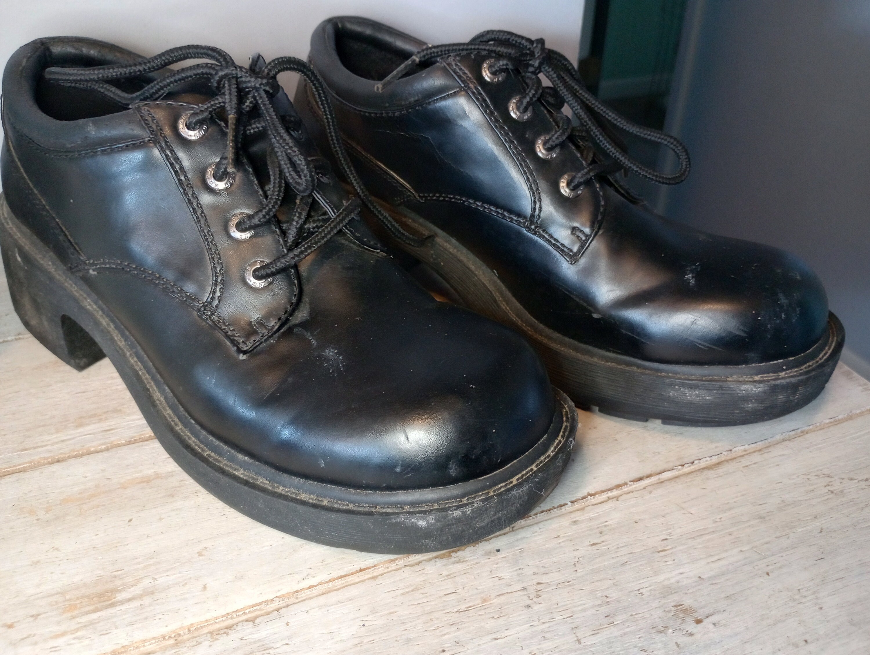 Y2K Bongo Platform Boots Chunky Heeled Oxfords 90s Goth Inspired Witchy ...